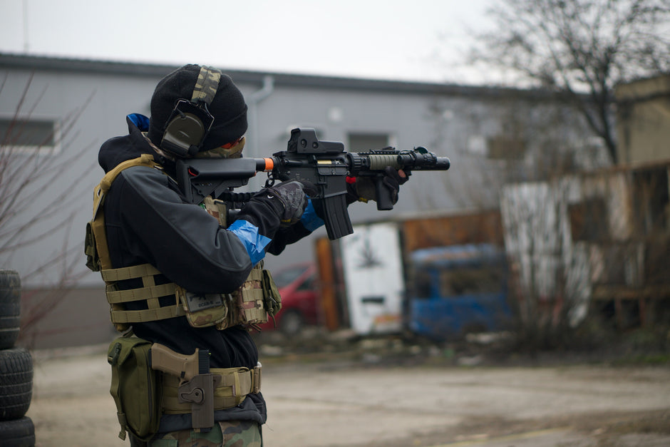 The Ultimate Beginner Guide to an Airsoft Loadout - Eshooter